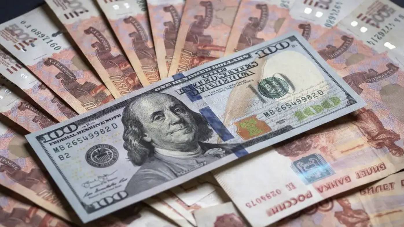 Доллару в России приказано расти: Выше 85 рублей для начала