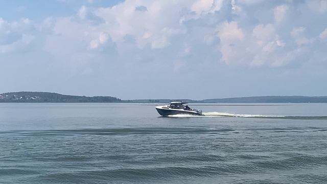 Тестовый выезд - лодочный мотор Honda BF 250 в сочетании с лодкой Velvette 23 2.0