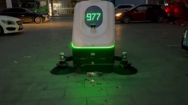 Робот-подметальная машина KOKOBOTS S977 уборка в вечерние время