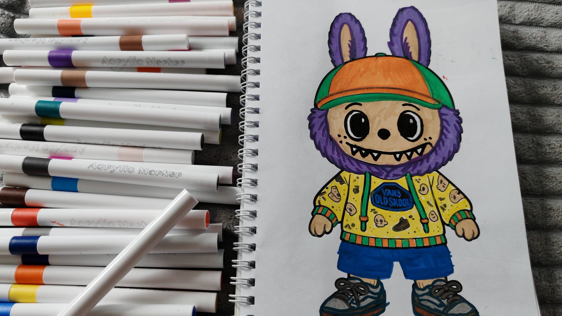 Раскраска лабубу для малышей с крупными картинками, labubu для детей