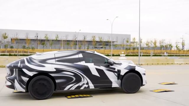 Электроседан Nio ET9