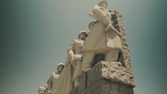 Алькасар - Молитвы матерей