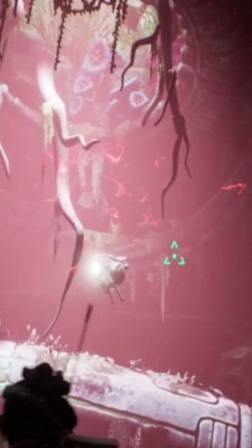 Я встретил летающего робота... это было жутко... #игры #космос #жуть #робот #страшно