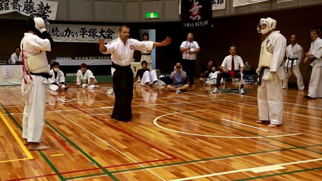 4-ый бой Ерохина в личке на 28-ом Чемпионате Японии по Косики каратэ. Бой с Чемпионом Японии.