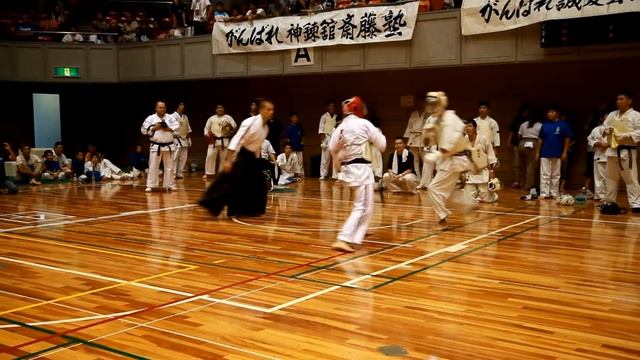 27 Чемпионат Японии по Косики каратэ. Сентябрь 2013. Графчиков Александр. Личка. 1 бой.