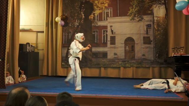 Косики каратэ. Школа "Лидер". Показательный бой мастеров