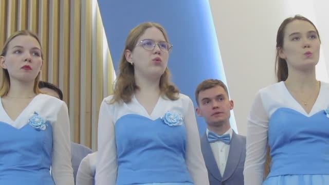 хор студентов