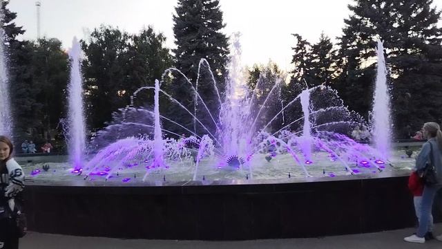 Музыкальный фонтан в Челябинске.