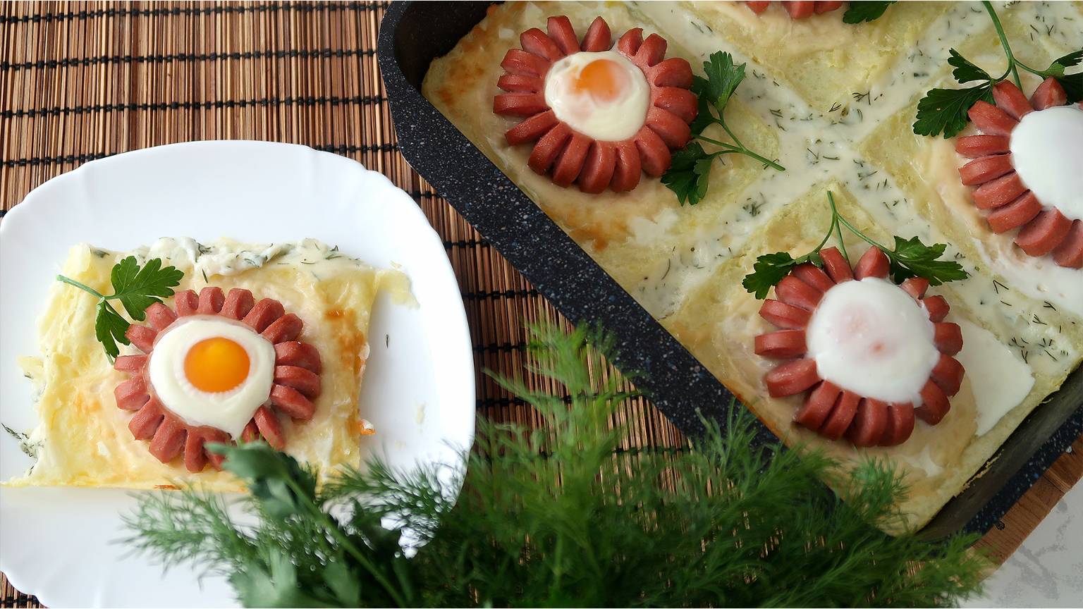 Картофельная запеканка с сосисками и сыром