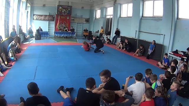 Панкратион - Роман Андреич в красной майке /2018-03-31