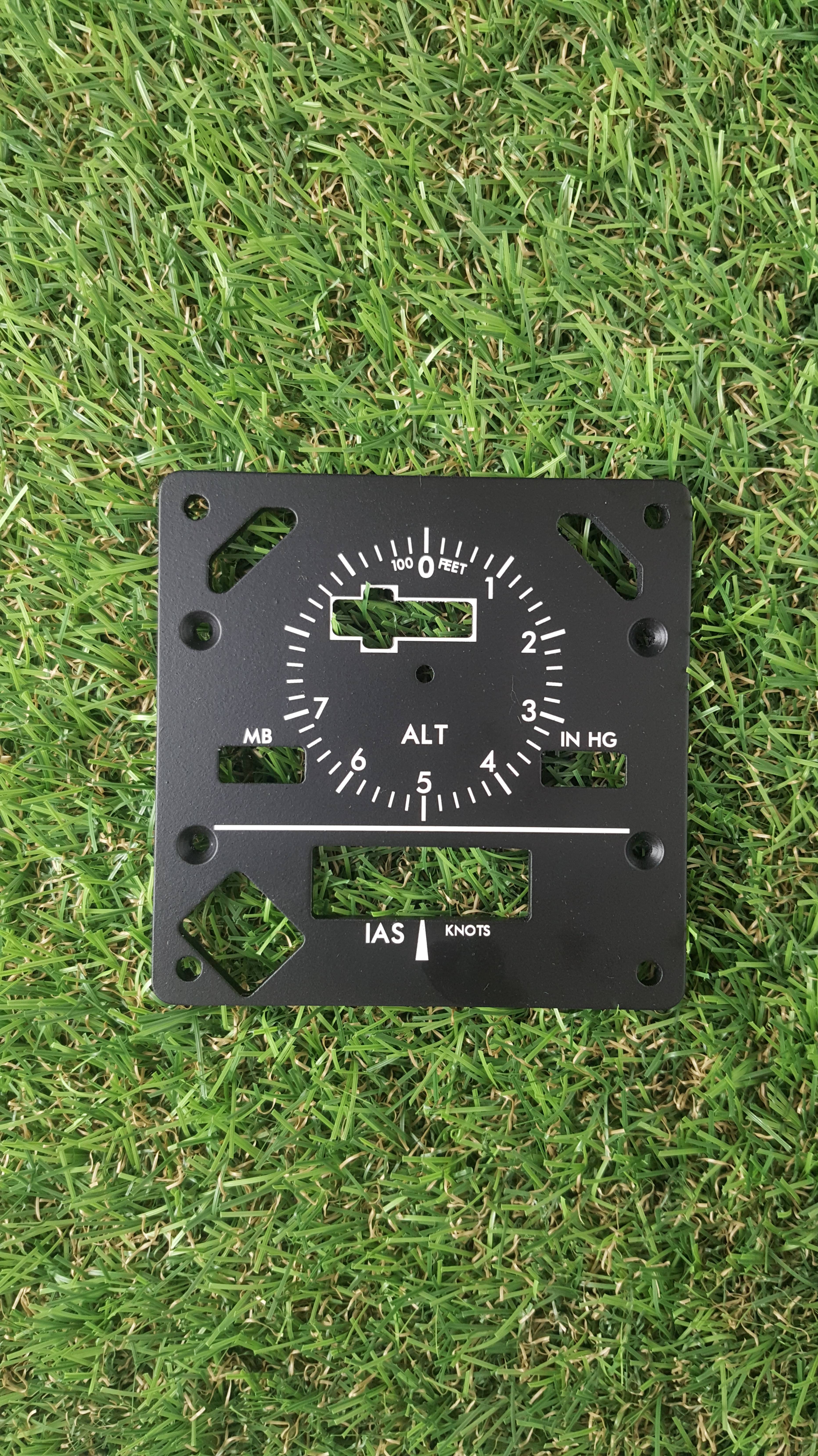 Гравировка шкал на приборах для БПЛА