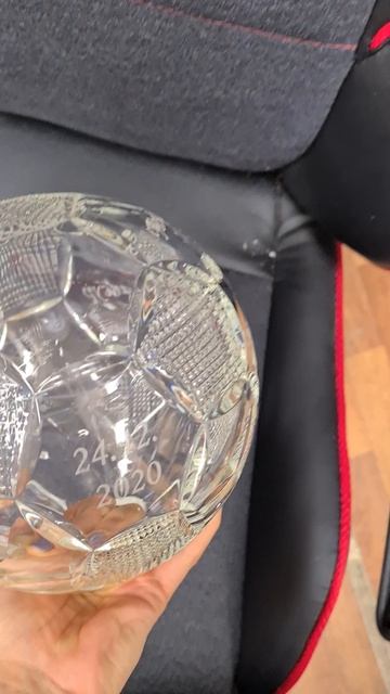 Профессиональная лазерная гравировка стеклянного мяча