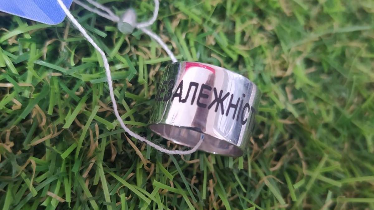 Профессиональная лазерная гравировка на серебре в Москве и Казани