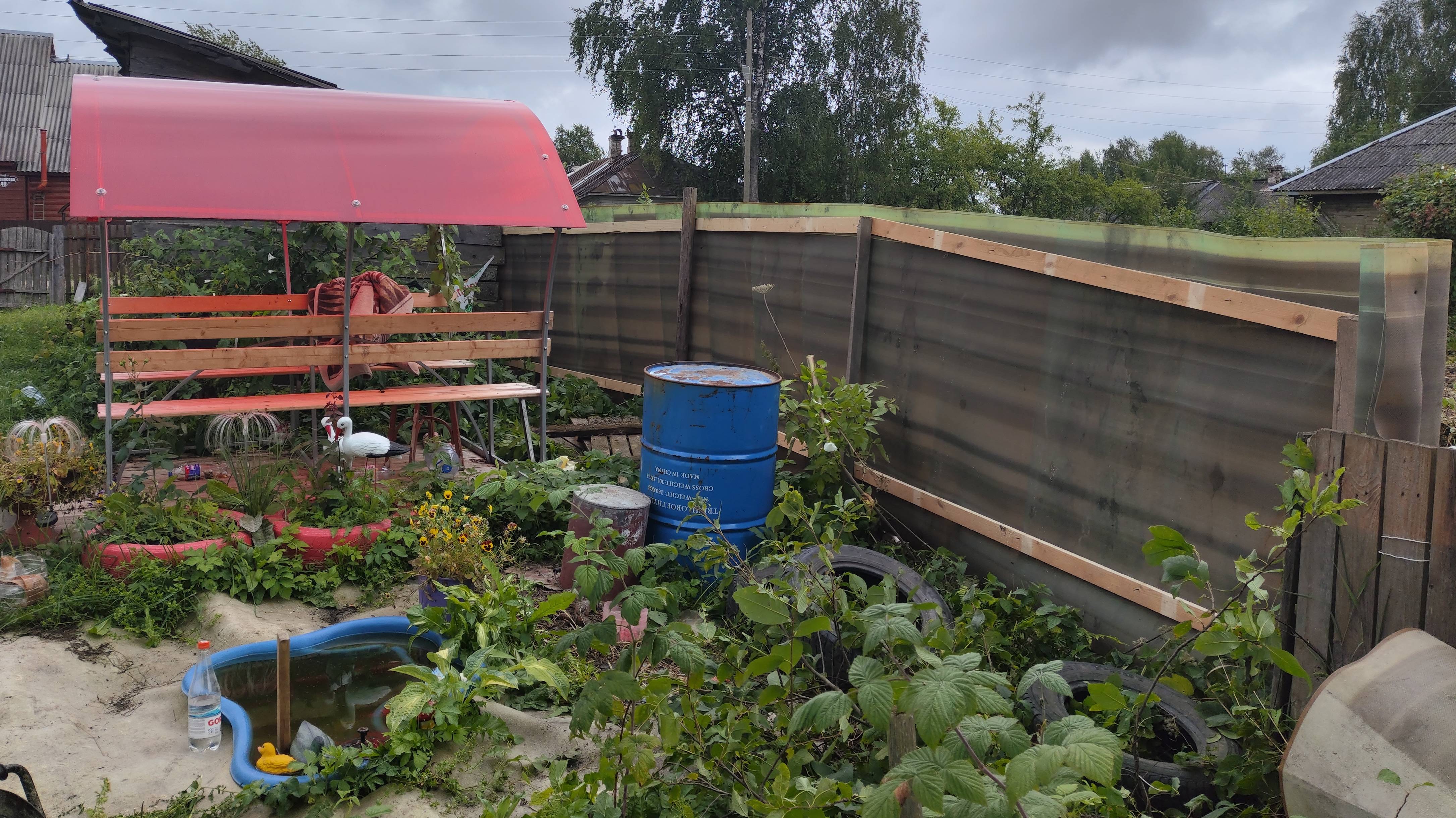 Новый забор - временный!