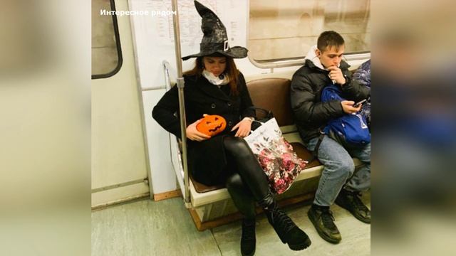 Странные люди в метро