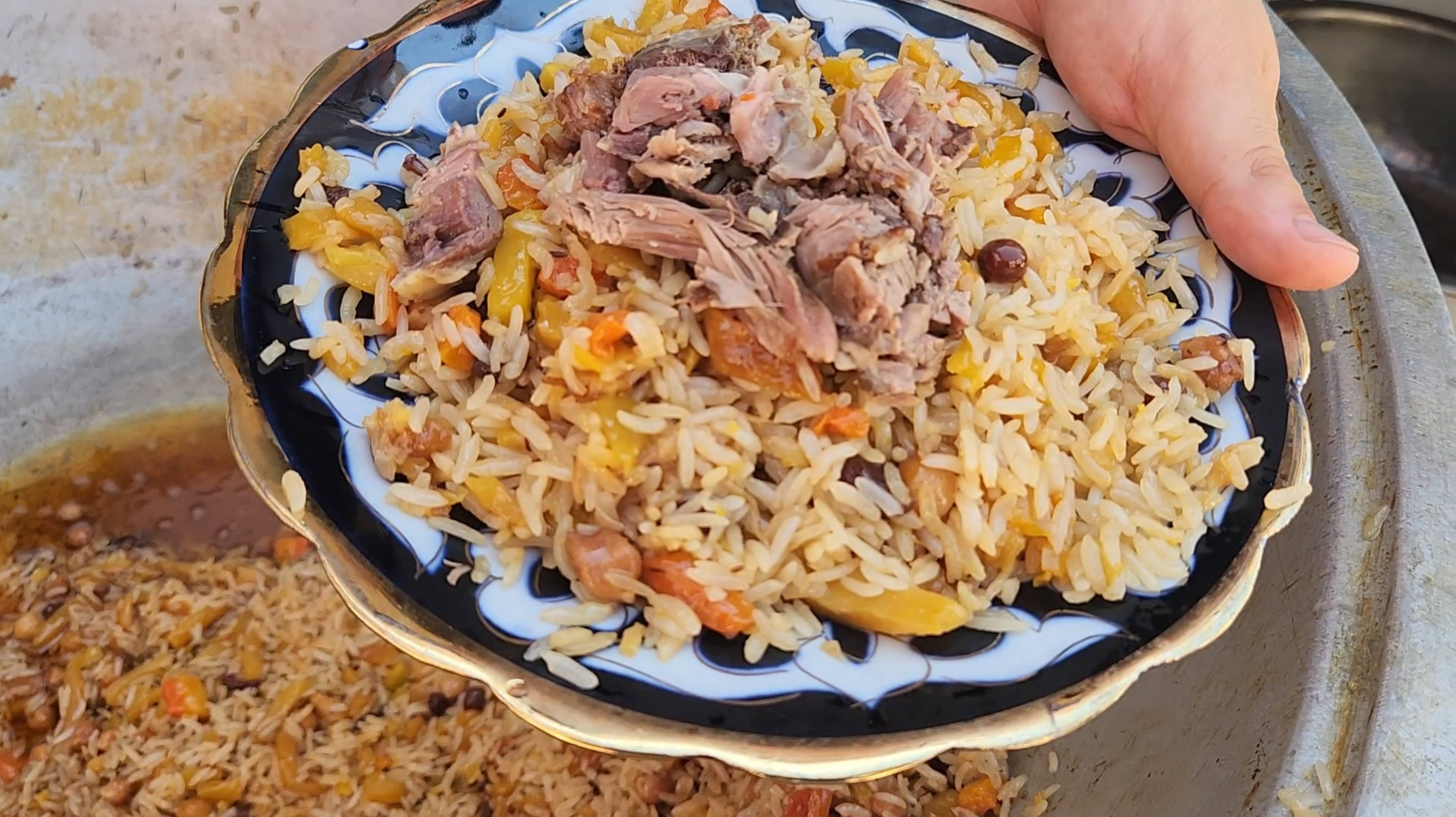 Что можно поесть на Алайском базаре в Ташкенте? 🍽 🥗 🥣