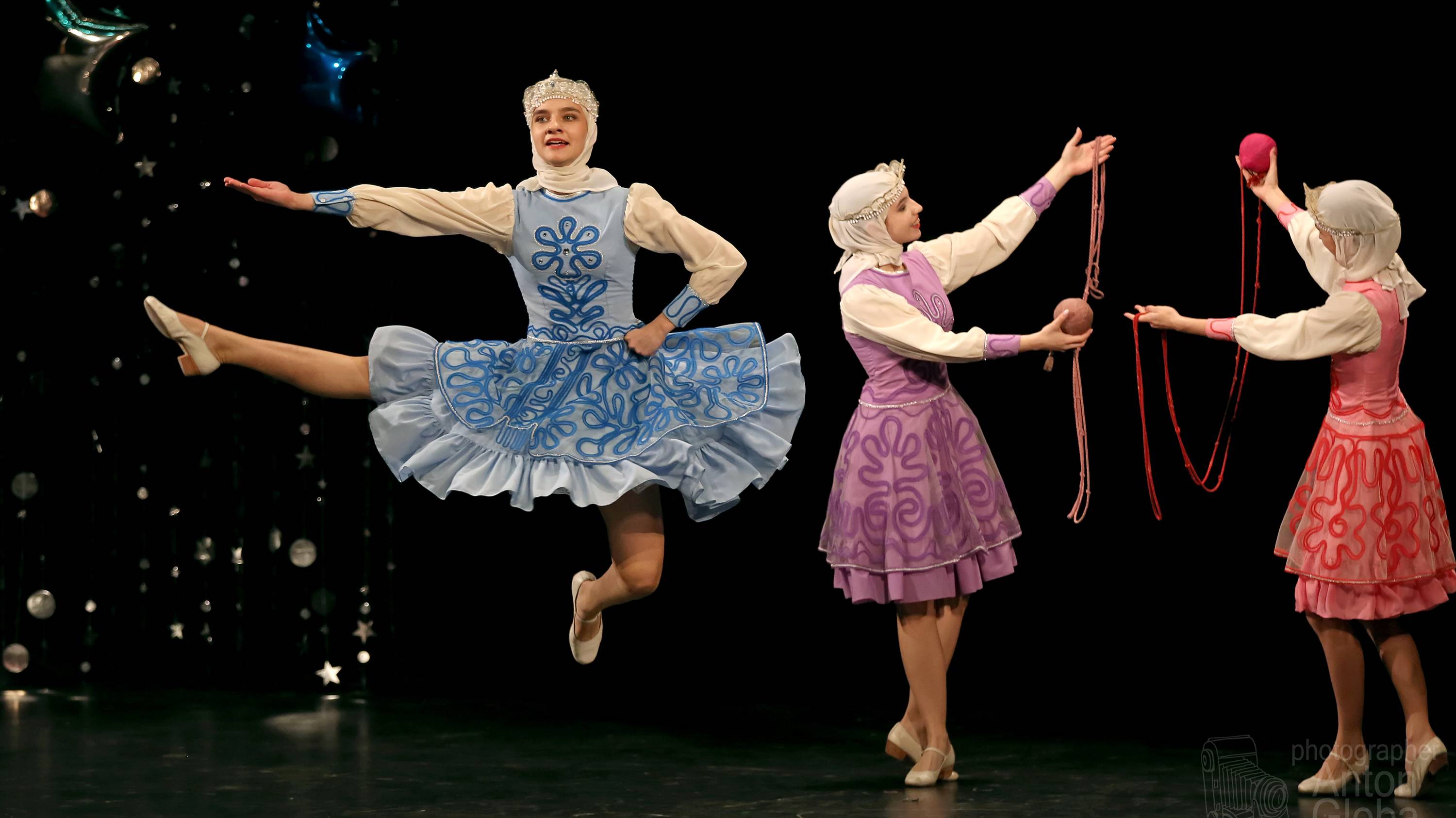 «КЛУБОЧКИ», Ансамбль "Школьные годы". "GLOMERULI", Ensemble "School Years".