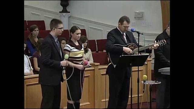 Я в год собрал листы календаря..