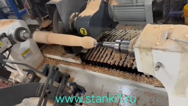 Токарно-фрезерный станок с ЧПУ MC100100
