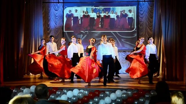 Жаркий Испанский танец! Оценим друзья!!!