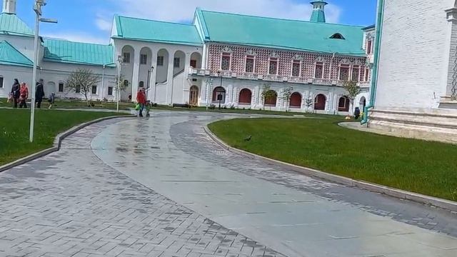 Цветущий майский сад в Новом Иерусалиме. 29 мая.