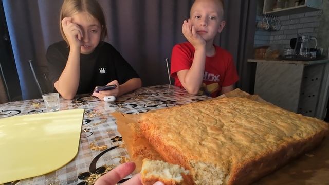 ВЛОГ сидим боимся🤦♀️нажарили пельменей✨сделали шарлотку✨южные будни 01.08.2025