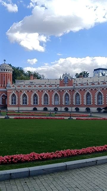 Путевой Петровский дворец в Москве