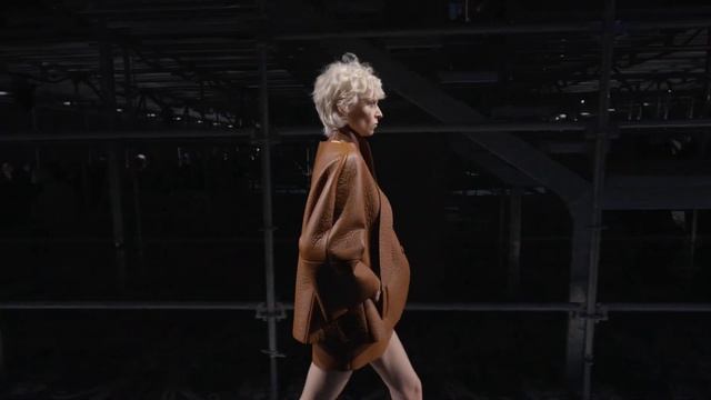 Показ коллекции Prada осень-зима 2025-2026