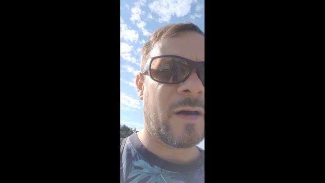 Зарплата 50 тыс рублей. Проблемы с мобильным интернетом установил МАХ