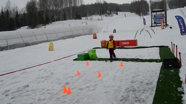 КОНУСЫ _ Оборудование для горнолыжного детского парка
