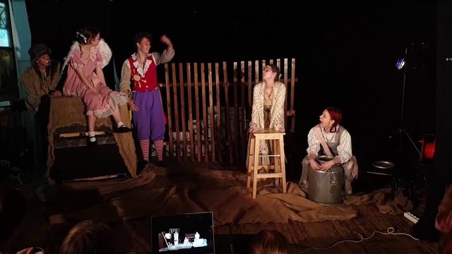 Театральный фестиваль. Классическая кругосветка. Отрывок из спектакля «Очень простая история»