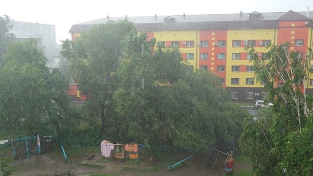 Ливень и гроза