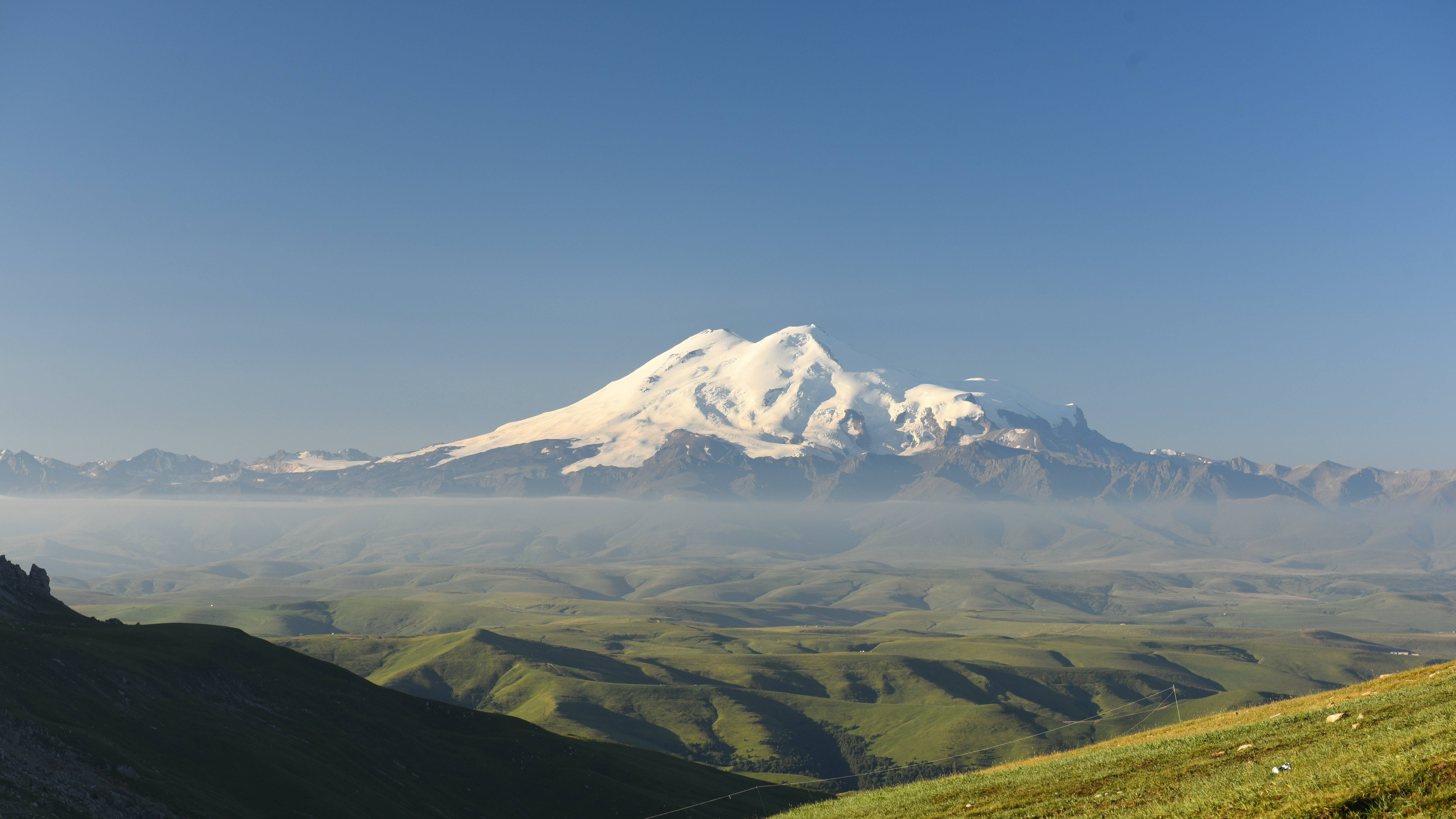 Бермамыт: 2-х дневный тур из Кисловодска за 20 мин. Звезды, Луна, Закат и розовый Эльбрус на Восходе