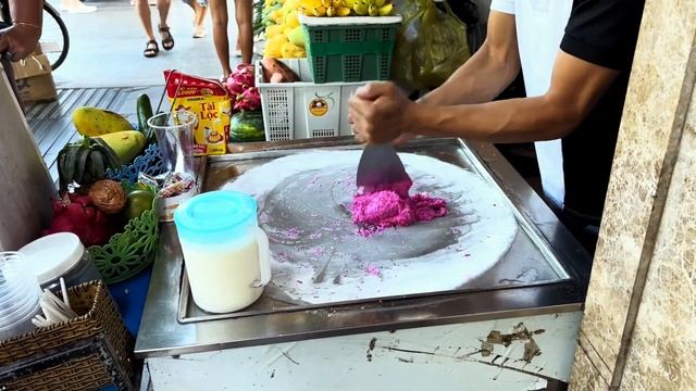 Уличное мороженое в Нячанге | Как делают десерт во Вьетнаме