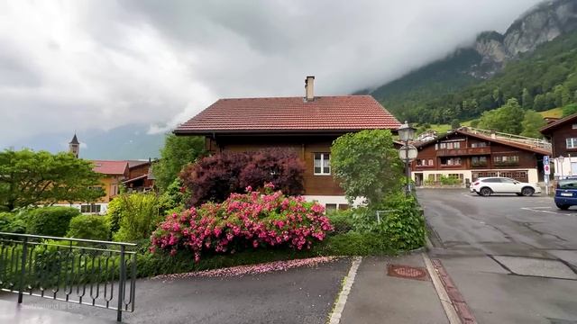 Освежающий летний дождь в Бриенце, Швейцария 🇨🇭 Швейцарская деревня 4K