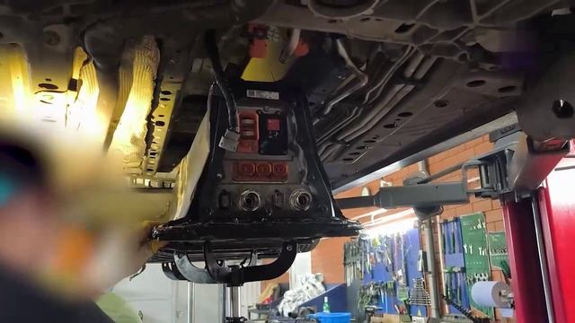 ФСБ сорвала теракт: Киев хотел взорвать на Крымском мосту автомобиль с бомбой большой мощности.