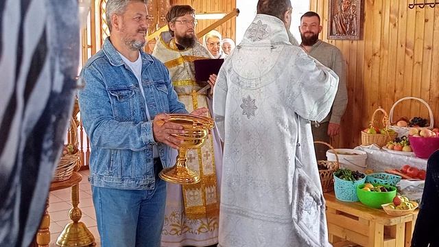 Престольный праздник Преображения Господня Авлы, освящение плодов епископом Феодосием 19.08.25 г..