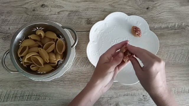 Фаршированные макароны на сковороде — вкуснее, чем вы думали!