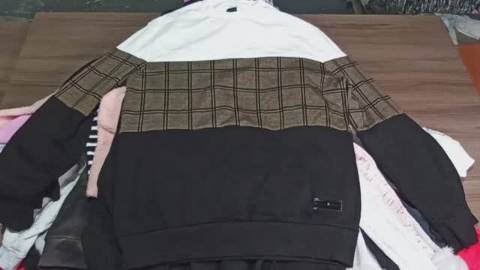 Лот 422 Толстовки мж Англия Крем 1240₽/кг 8,9 кг 21 кг