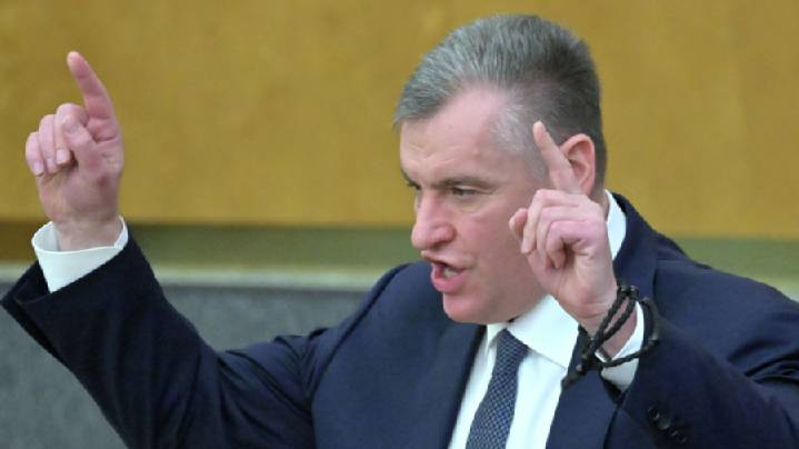 Слуцкий предложил освободить от НДФЛ россиян с доходом ниже 30 тысяч рублей