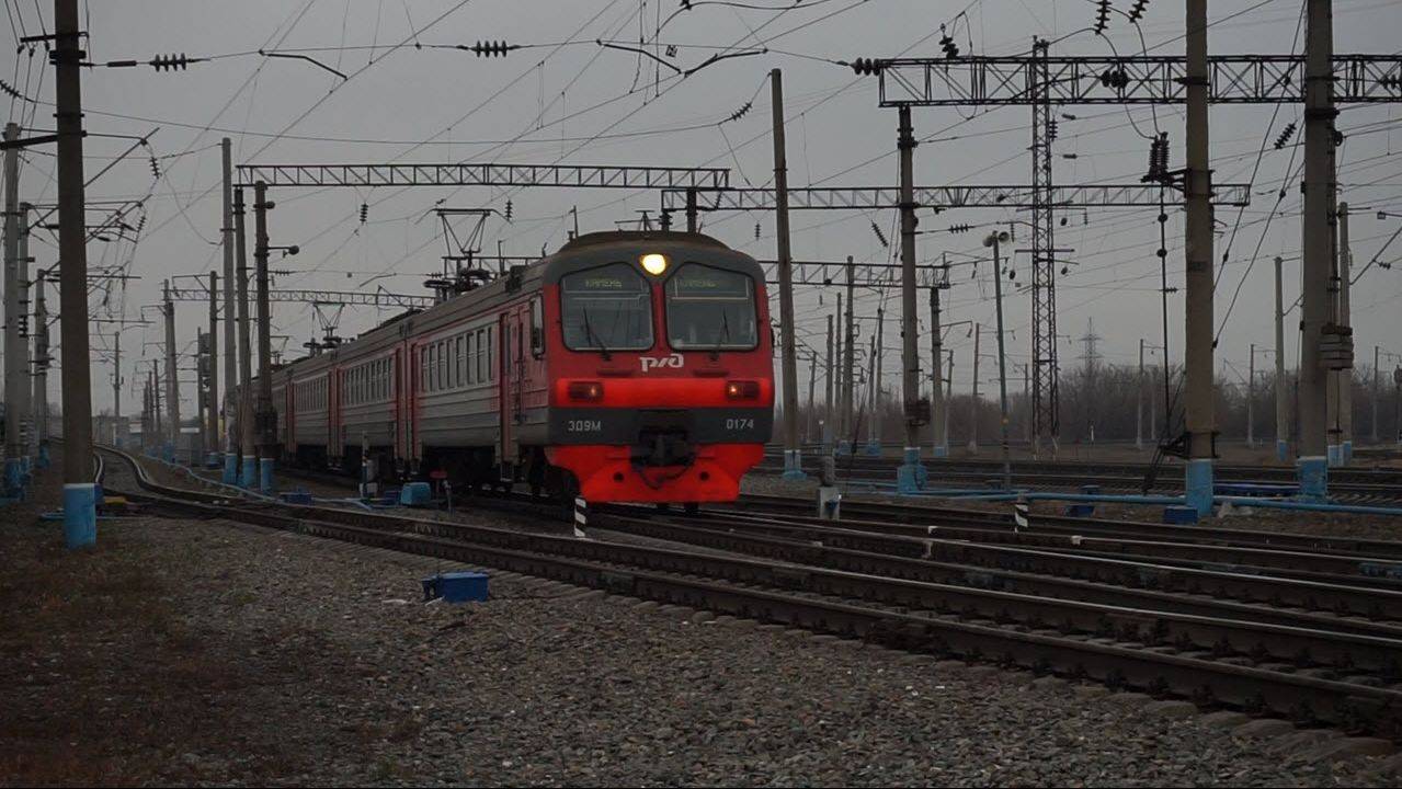 Электропоезд ЭД9М-0174