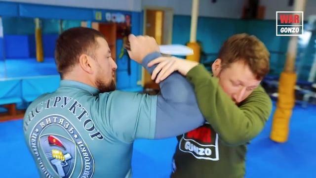 Урок ножевого боя для Киану Ривз #ПрошлаяДичь