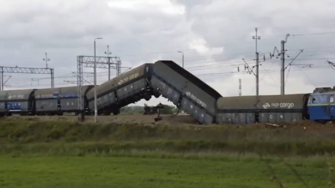 Невероятные Случаи с Поездами, Снятые на Камеру