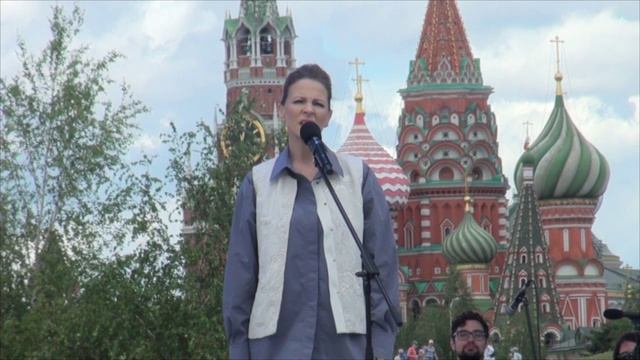 Евгения Крюкова - «Хорошо улетать одиноко...»
