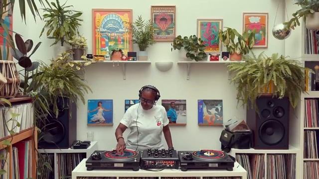 DJ Tunesmith Loves To Boogie (Rare Groove, Hip Hop, Reggae)