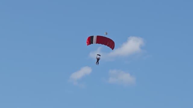 Студент приземление 14.08.2025