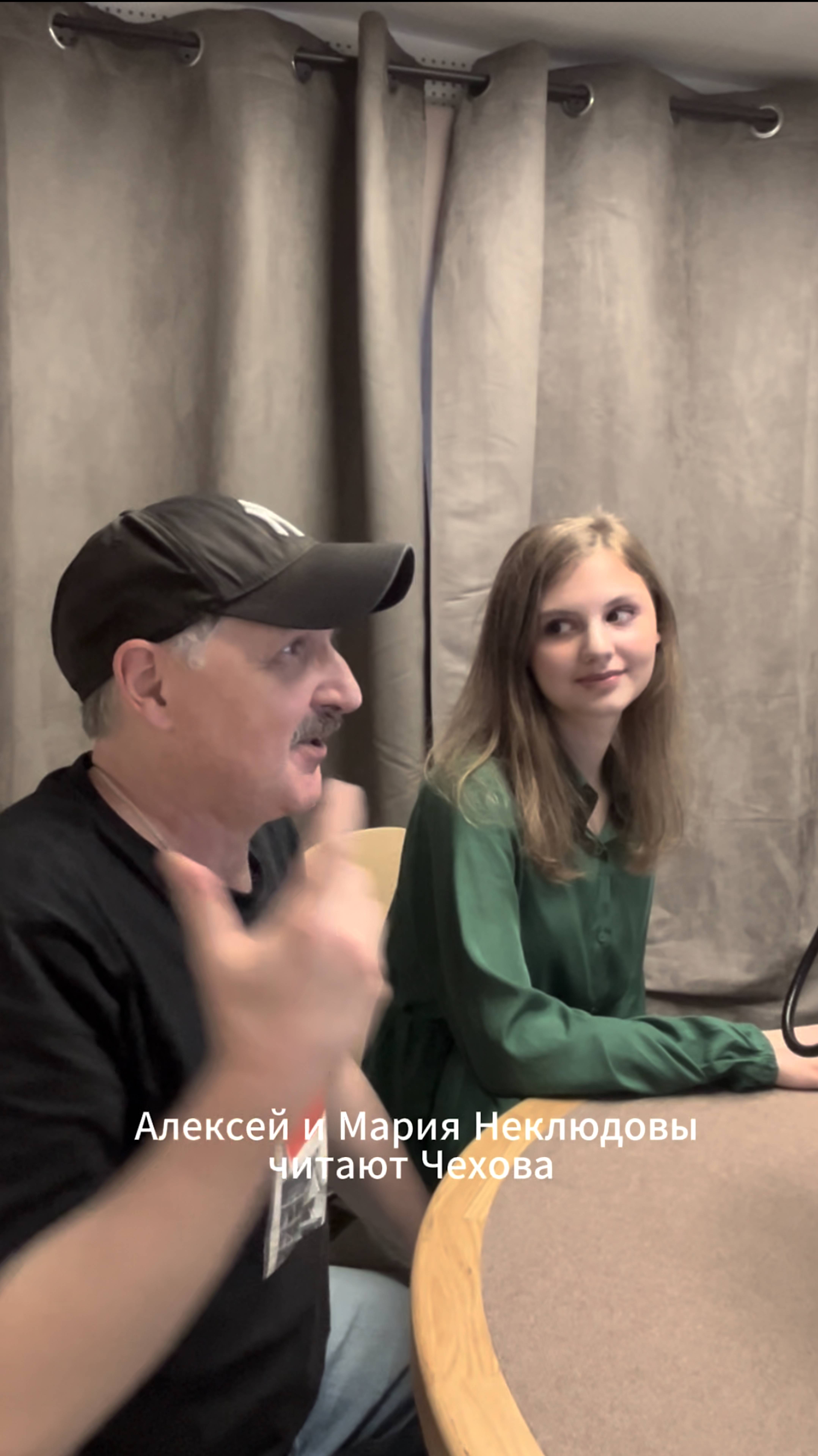 КНИГИ ДАРОМ. ГОЛОС ПЕРВОГО КАНАЛА АЛЕКСЕЙ НЕКЛЮДОВ