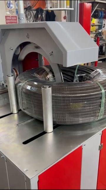 Горизонтальная упаковочная машина для бухт шланговых труб от Konex Makina (Турция)