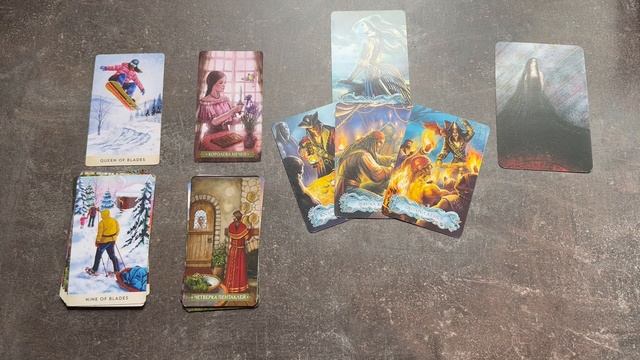 #4королевы КОРОЛЕВА МЕЧЕЙ (водолей близнецы весы) НОВОЕ ЗНАКОМСТВО