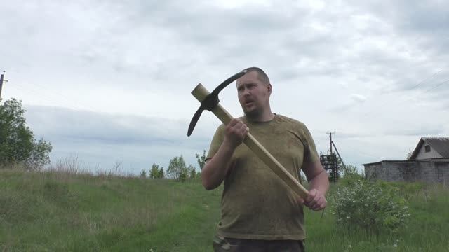 Кирка. Три способа использования в сельском быту.